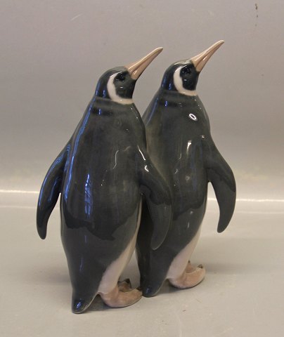 Klosterkælderen - Royal Copenhagen 0417 a RC Penguin TH. Madsen 1902 24 ...